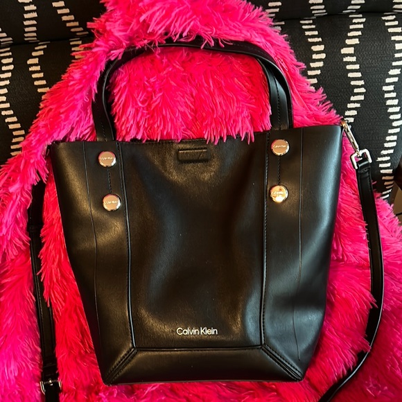 Calvin Klein | Bags | Calvin Klein Quinn North South Tote Black ...